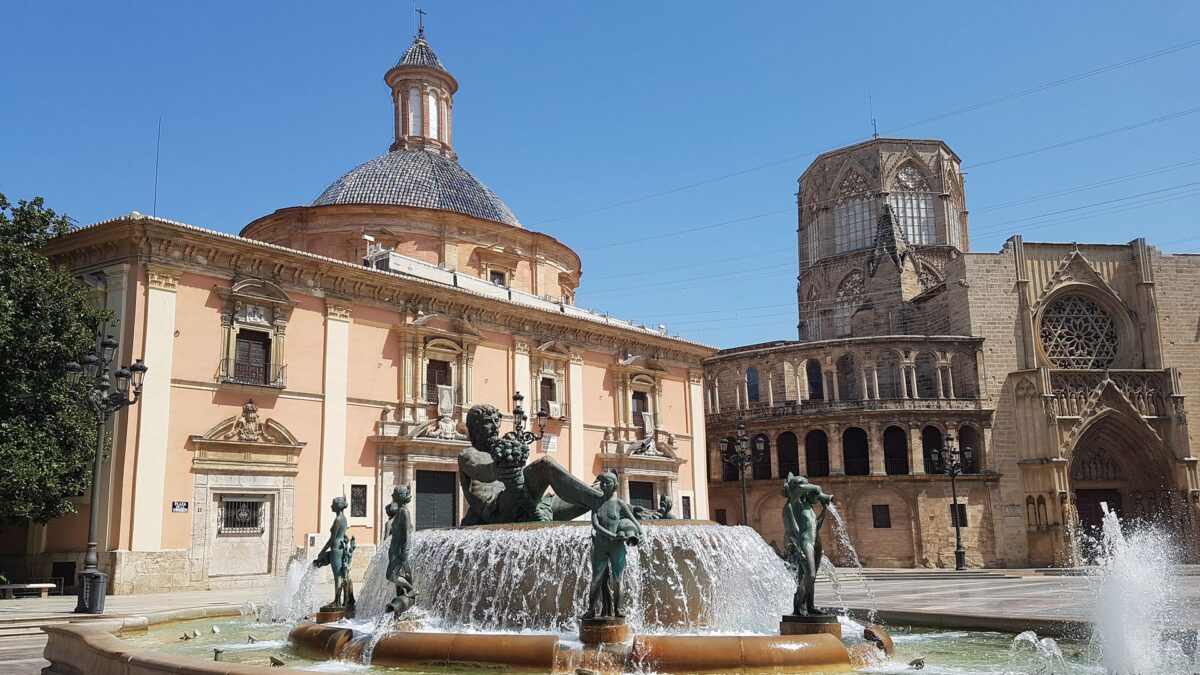 DISCOVERING VALENCIA GUIDED TOURS - Discovering Valencia